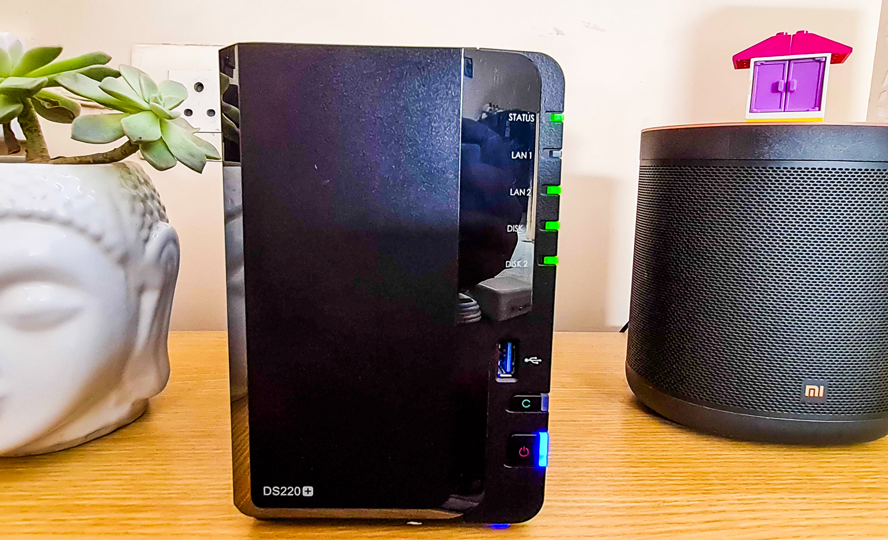 Synology DiskStation DS220+ Review with Pros and Cons - Smartprix.com