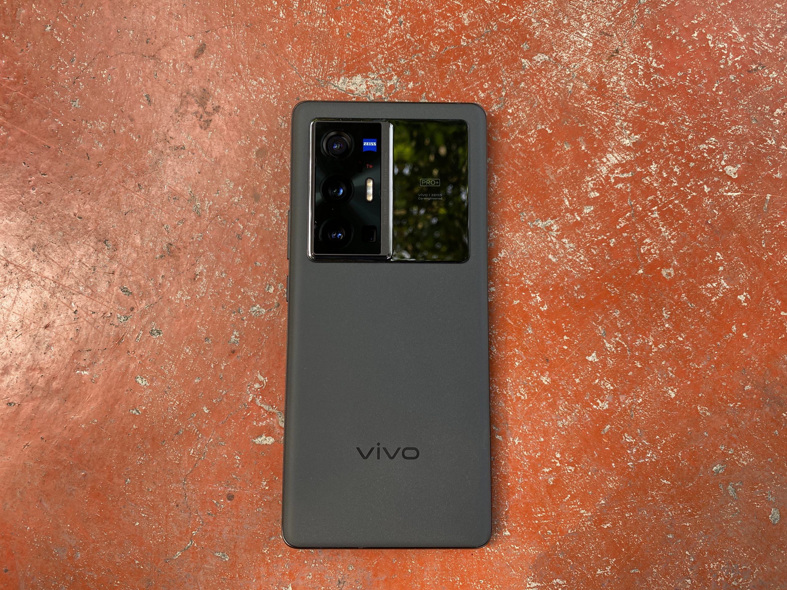 Vivo X70 Pro+ Review with Pros and Cons: Should you buy? | Smartprix